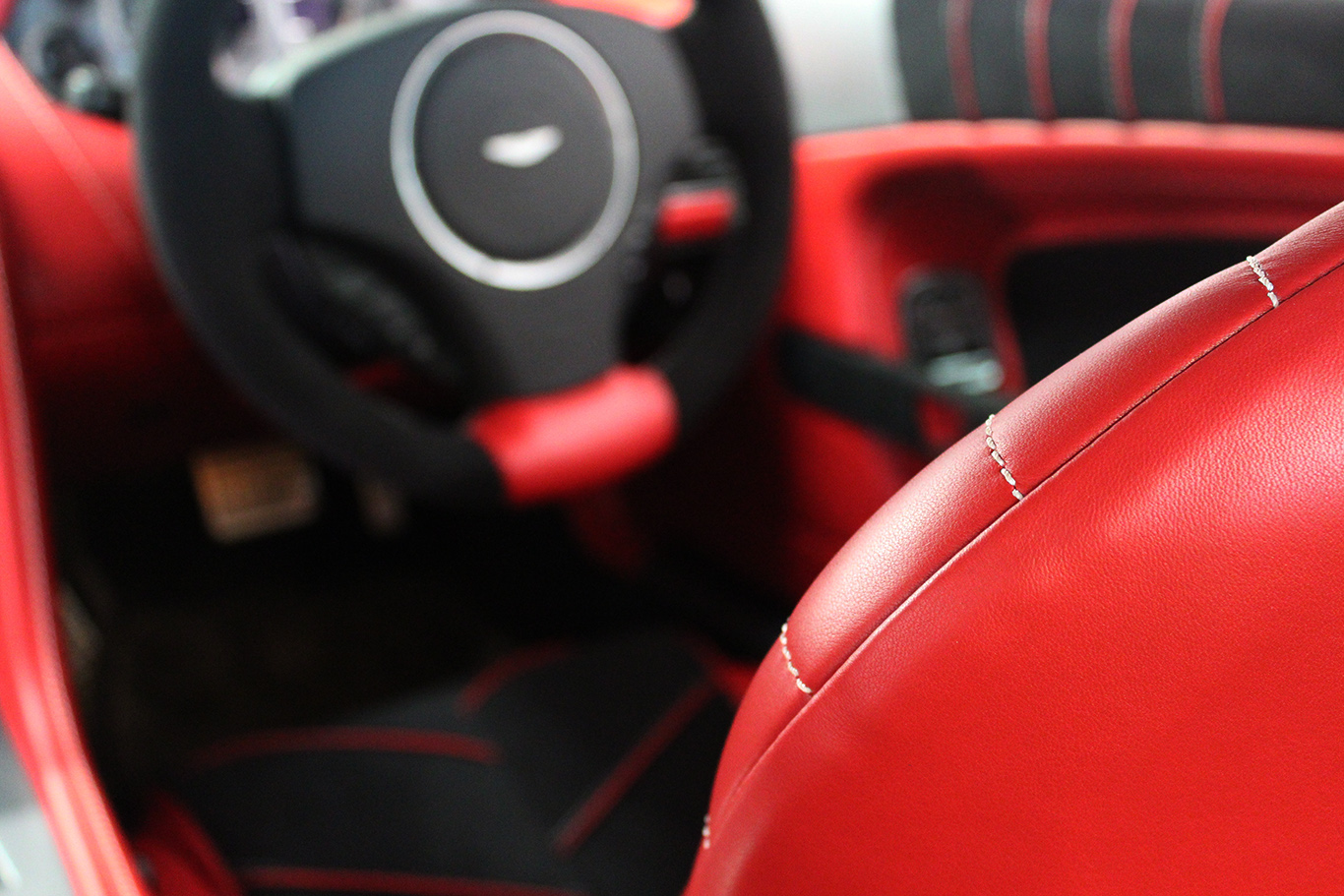 bespoke,custom car leather interior upholstery, seating,steering wheel ...